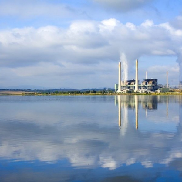 Learn how coal fired power stations generate electricity!